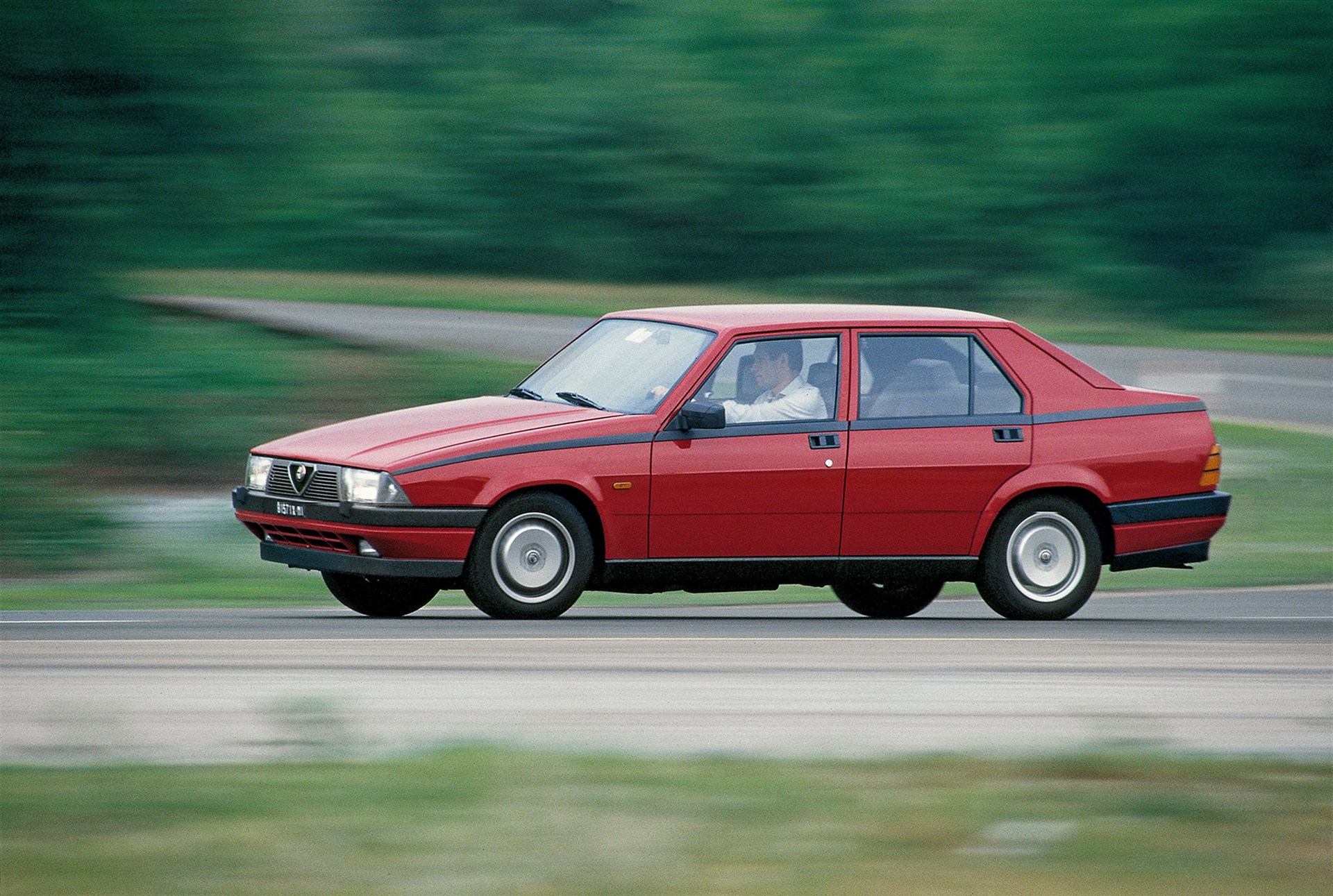 Alfa Romeo 75: è lei l'ultima vera Alfa? - Ruoteclassiche