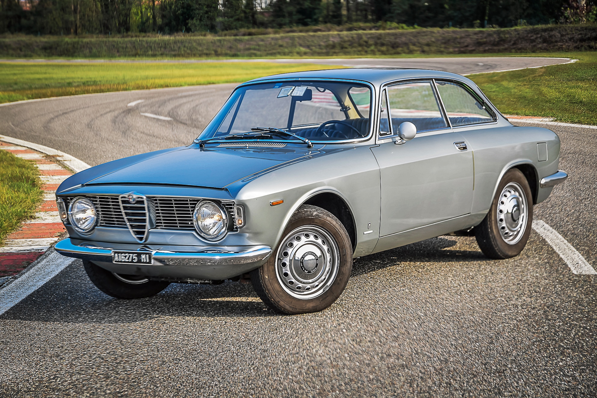 Alfa Romeo Giulia Sprint GT, la rubacuori - Ruoteclassiche