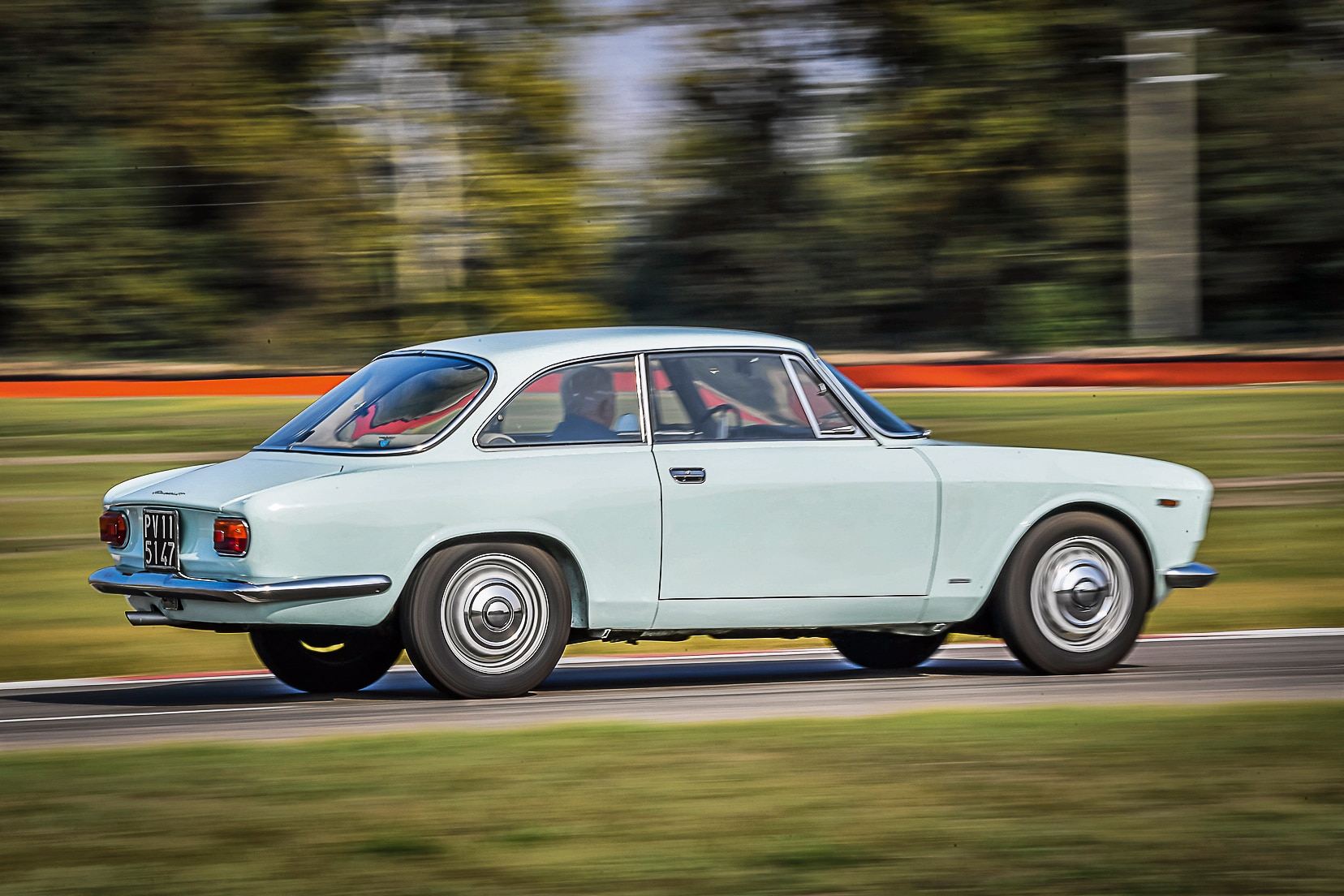 Alfa Romeo Giulia Sprint GT, la rubacuori - Ruoteclassiche