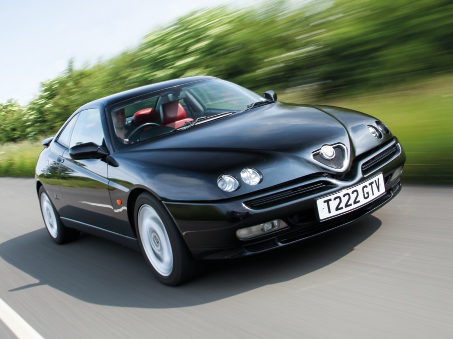 Alfa Romeo GTV, una coupé da far girare la testa - Ruoteclassiche