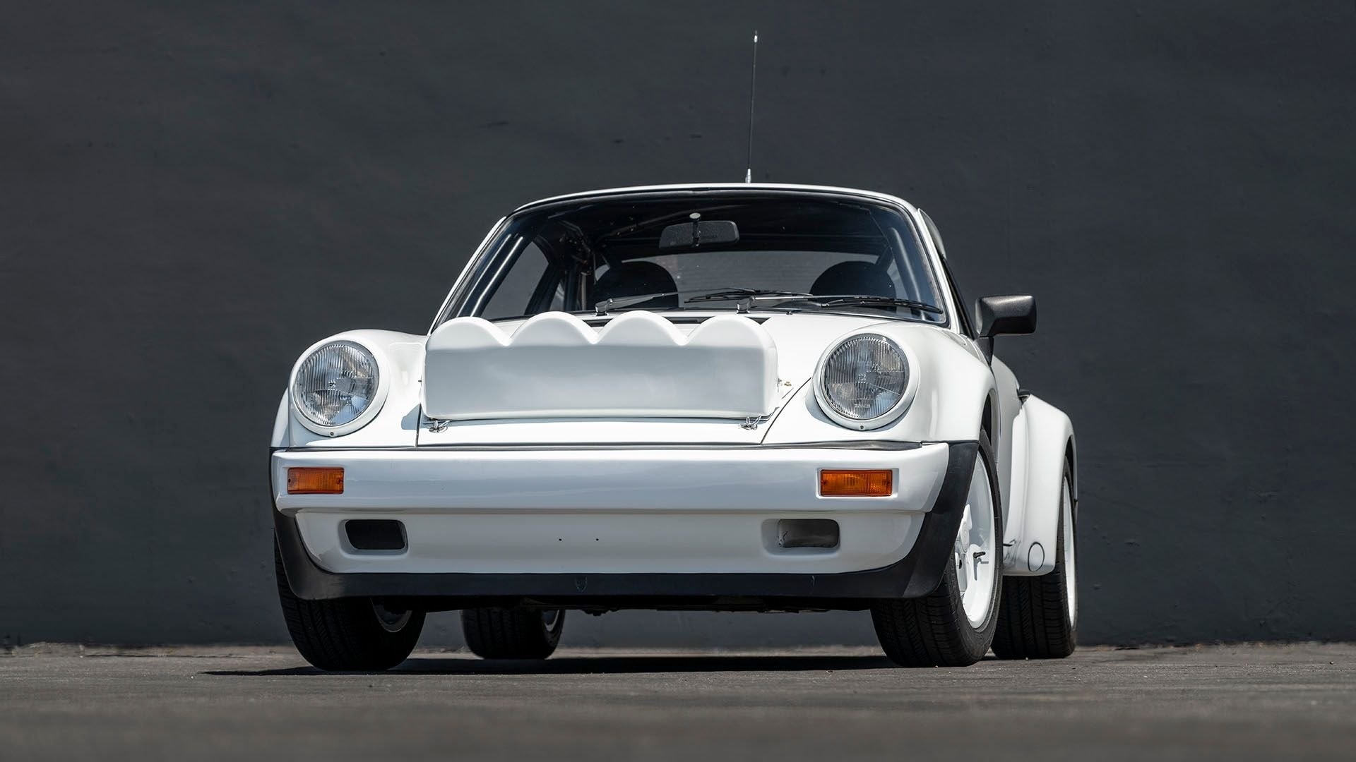 Una rara Porsche 911 SC RS battuta all'asta per due milioni di dollari ...