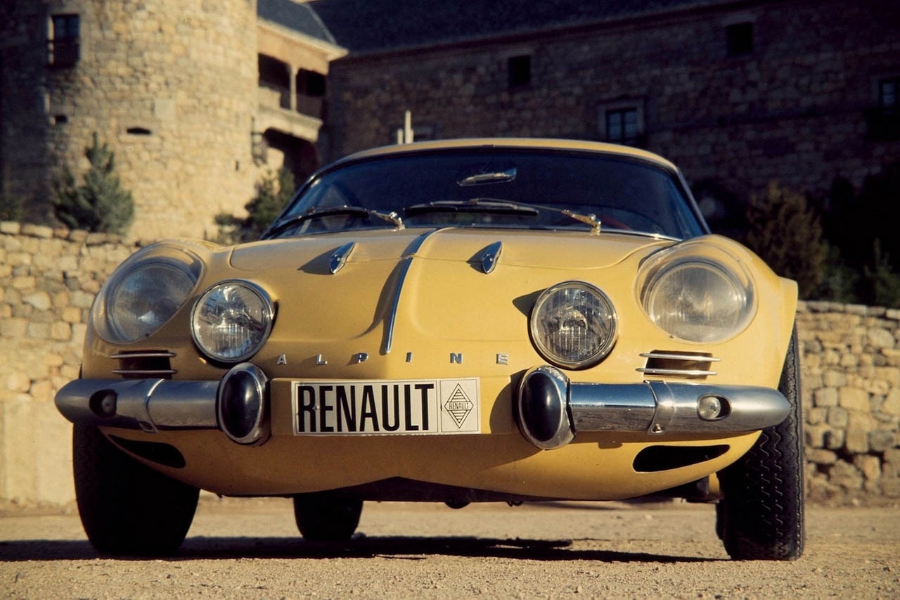 Alpine-Renault A110: berlinetta francese, stile italiano - Ruoteclassiche