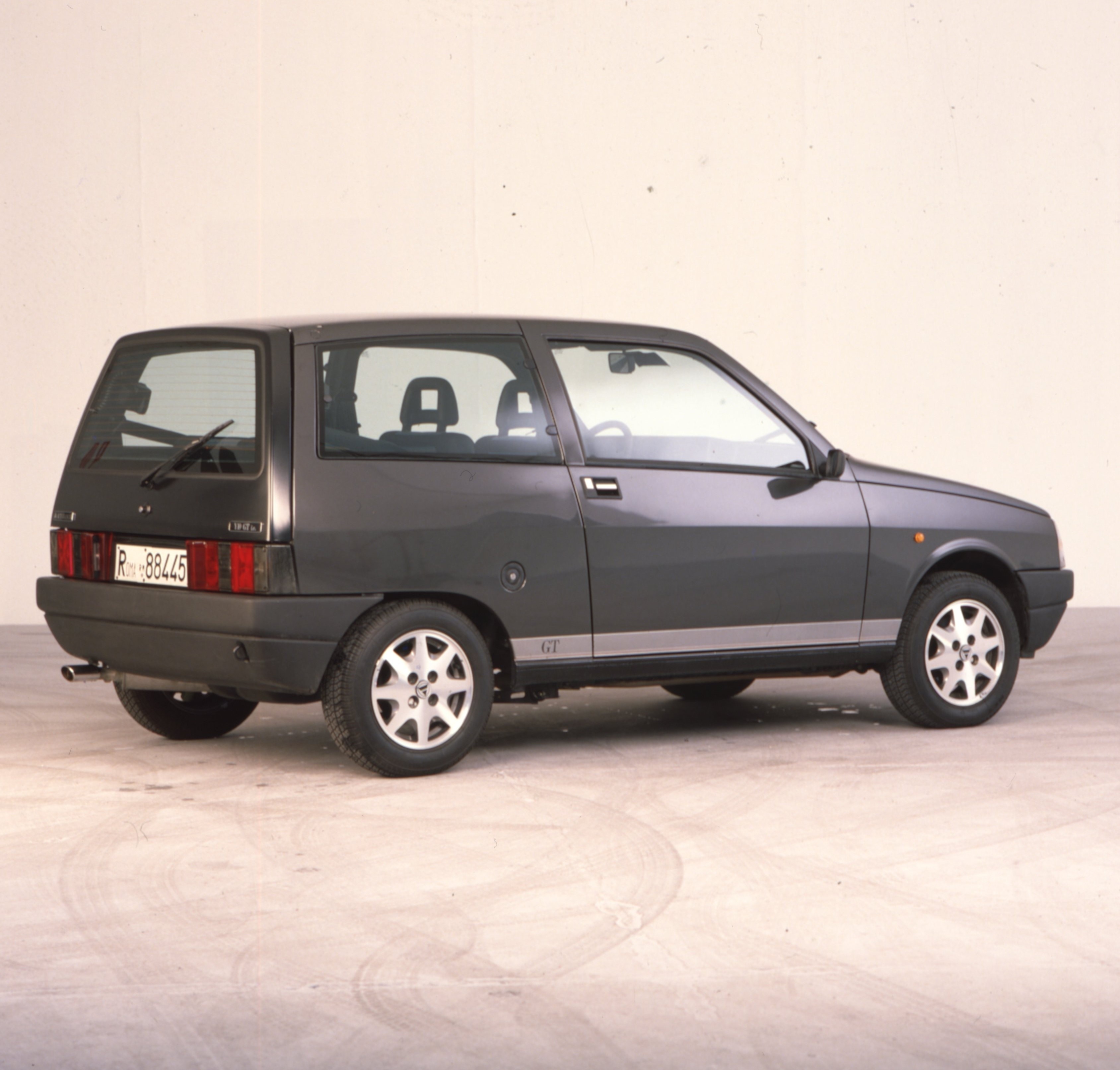 Piccole bombe italiane: Autobianchi Y10 GT, la sorella dimenticata ...