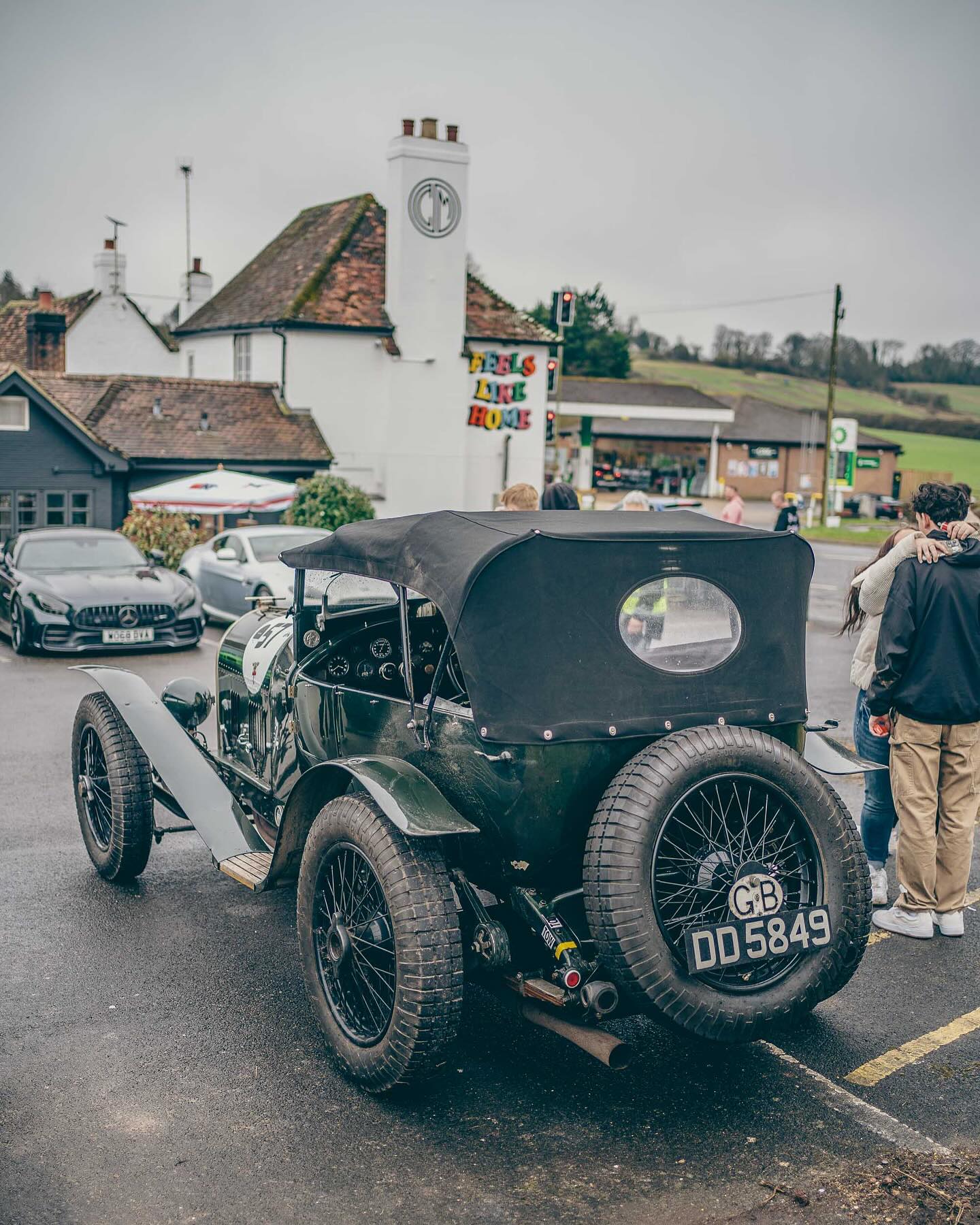 Inaugurato The Hut: Caffeine&Machine apre a un passo da Goodwood ...