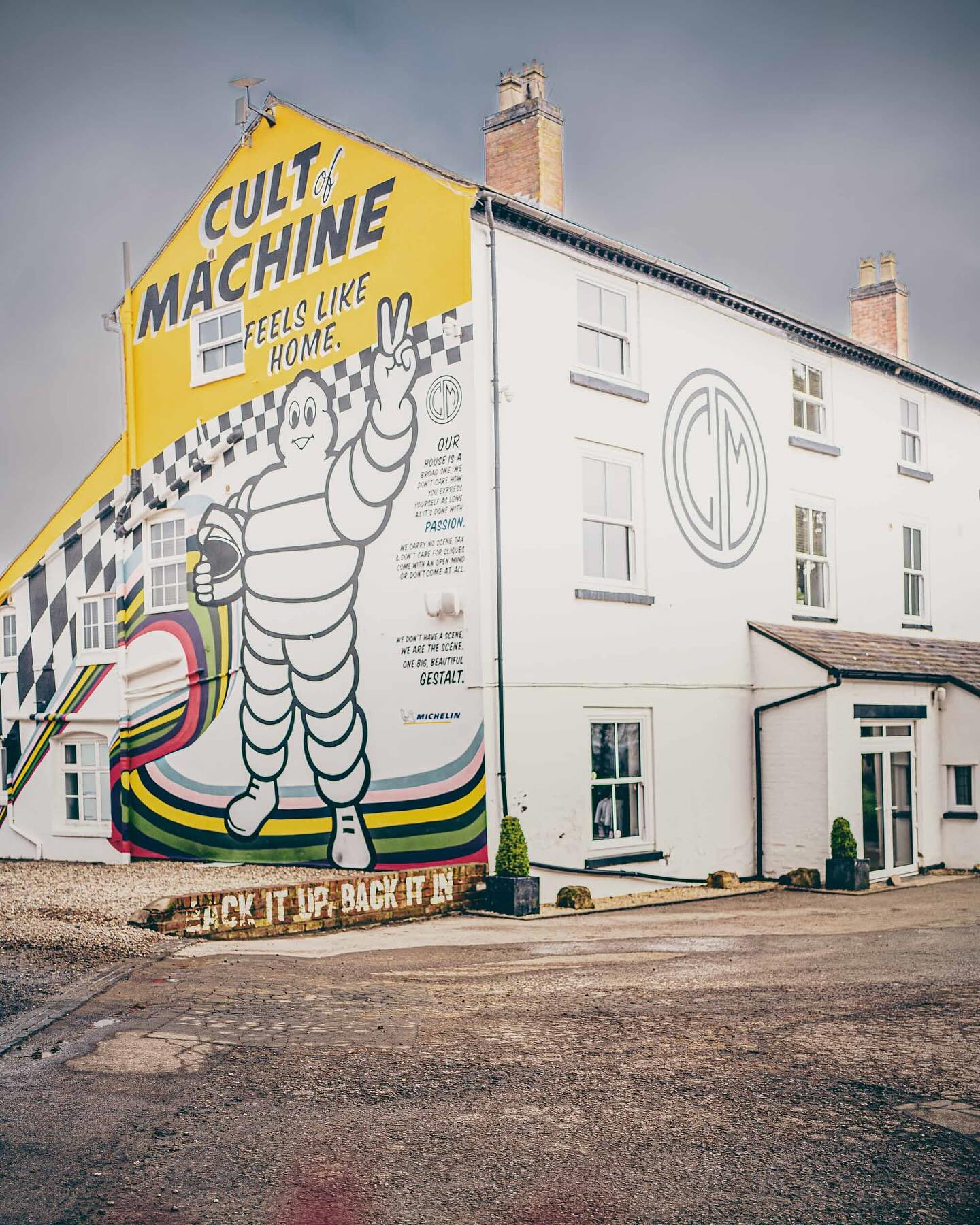 Inaugurato The Hut: Caffeine&Machine apre a un passo da Goodwood ...