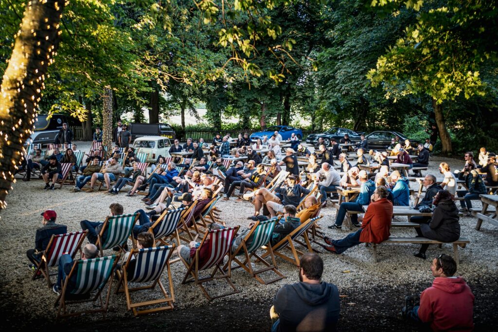 Inaugurato The Hut: Caffeine&Machine apre a un passo da Goodwood ...