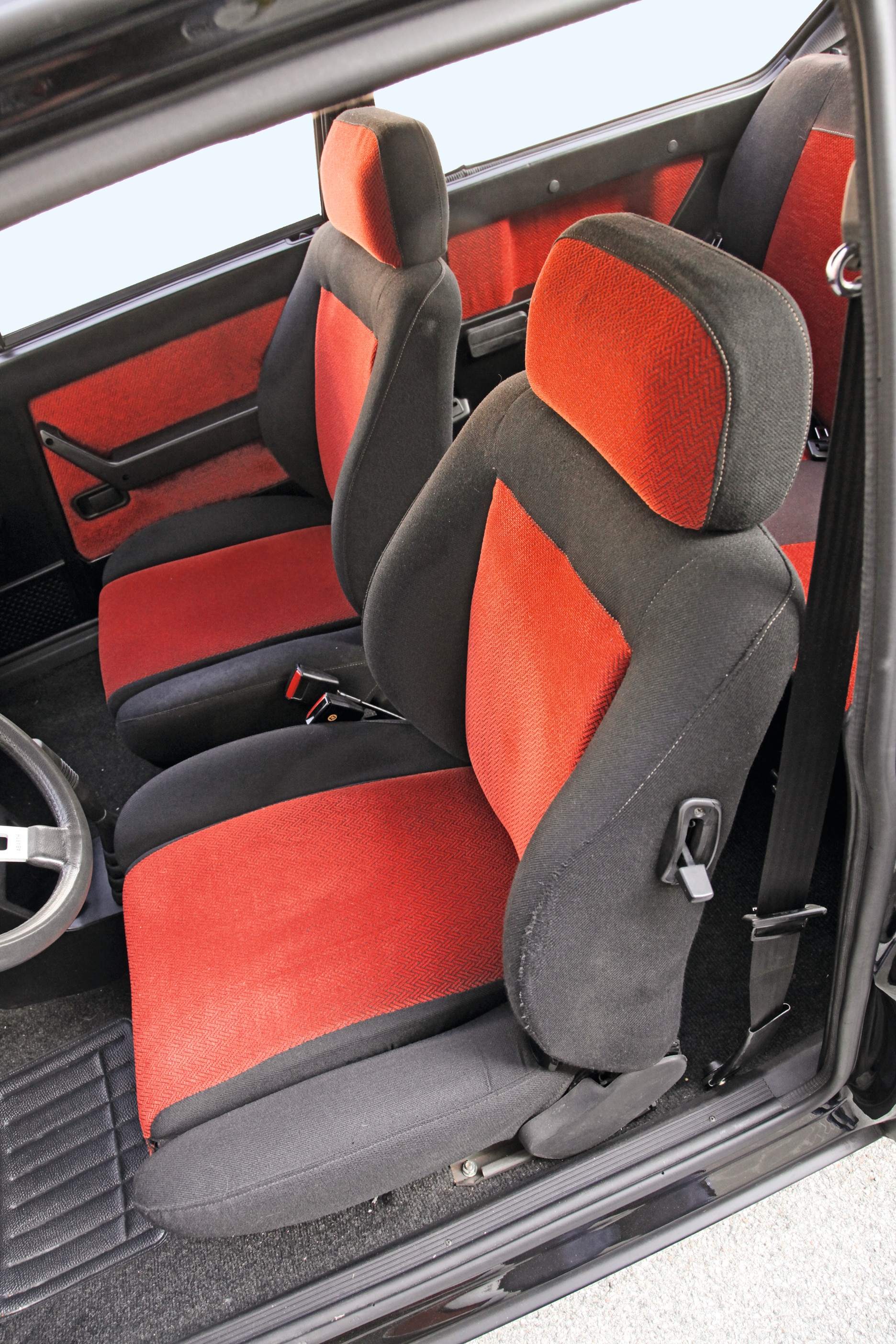 Citroën Visa Chrono vs Fiat Ritmo 105 TC - Ruoteclassiche