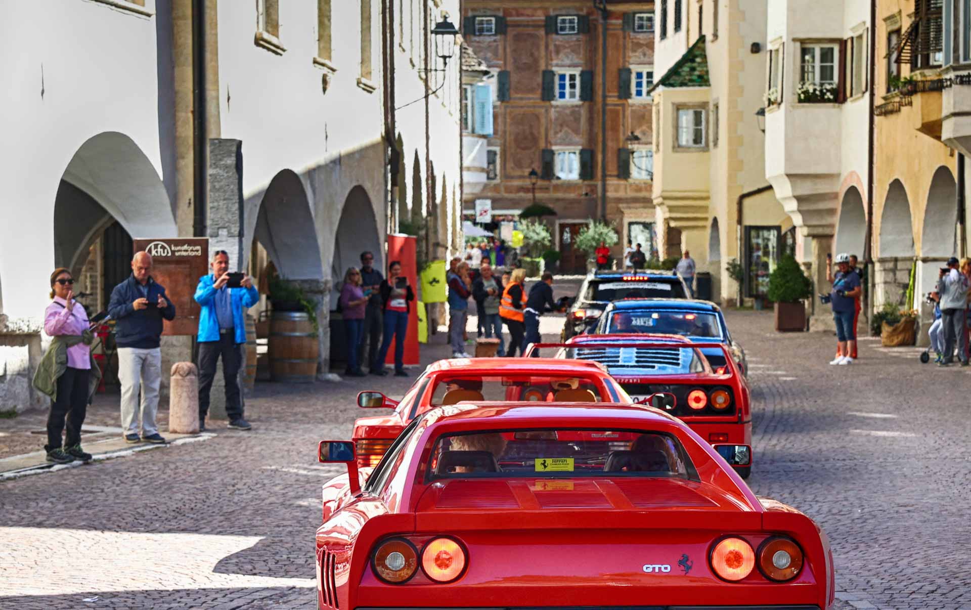Ferrari Cavalcade Classic: in Trentino Alto-Adige con 65 auto d’epoca ...