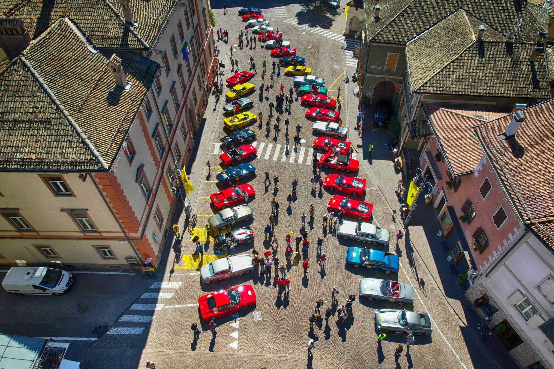 Ferrari Cavalcade Classic: in Trentino Alto-Adige con 65 auto d’epoca ...