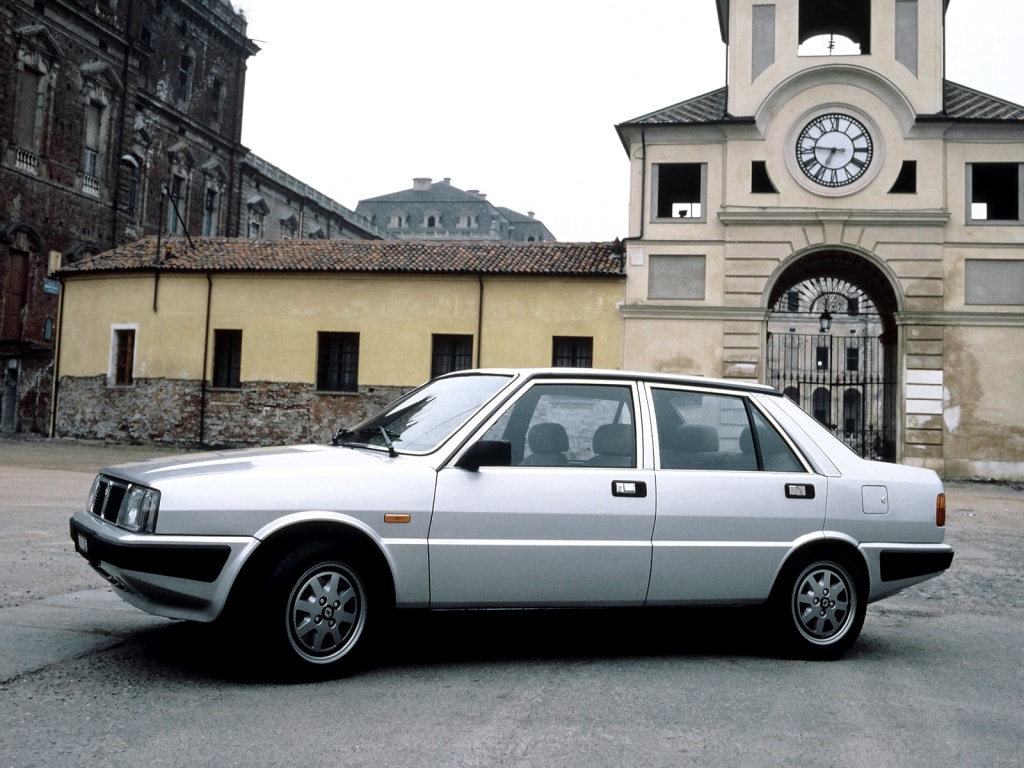 Lancia Prisma, una compatta in abito lungo - Ruoteclassiche