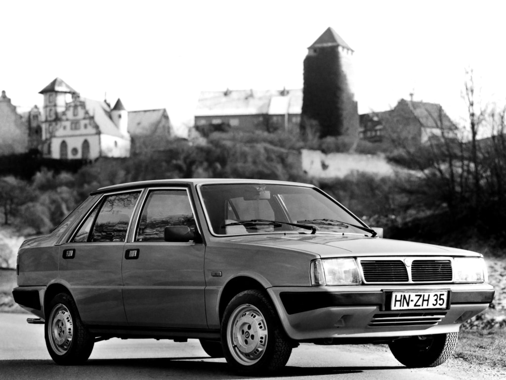 Lancia Prisma, una compatta in abito lungo - Ruoteclassiche