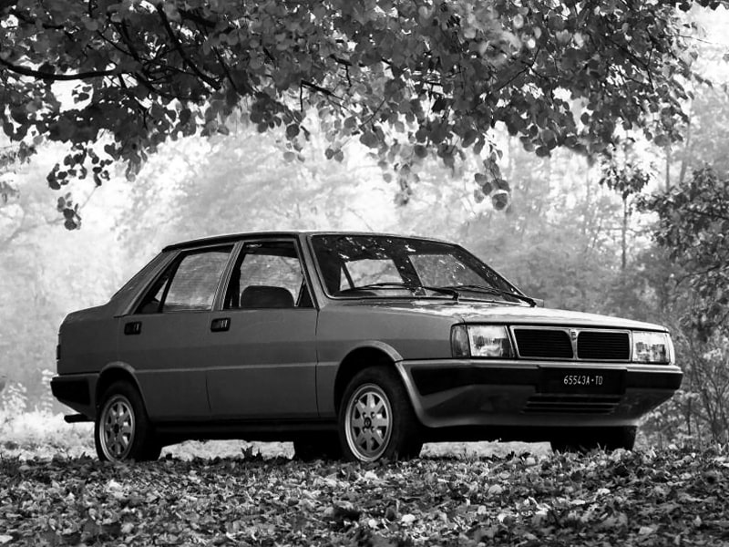 Lancia Prisma, una compatta in abito lungo - Ruoteclassiche