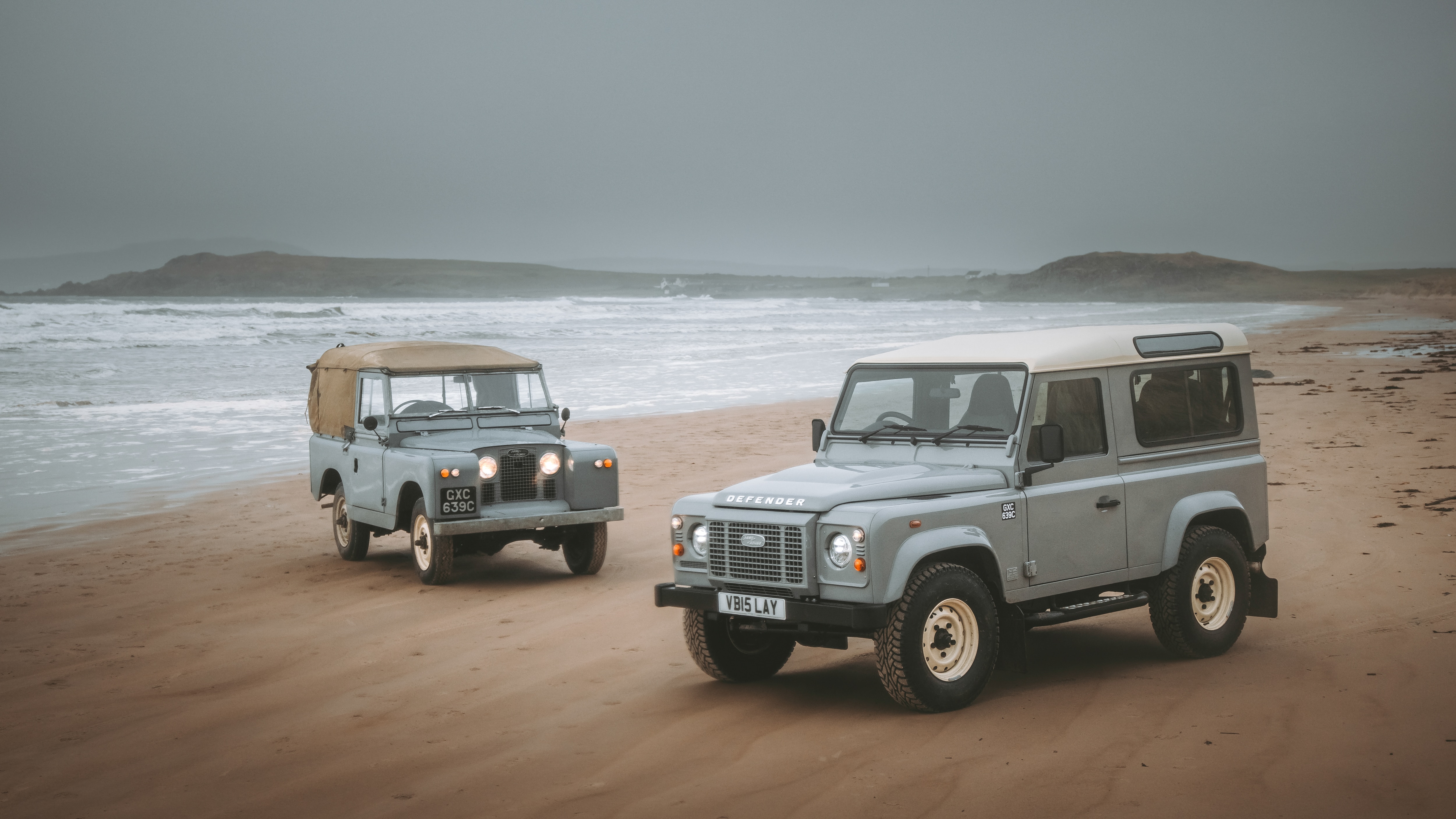 Land Rover Classic Defender Works V8 Islay Edition, un classico moderno ...