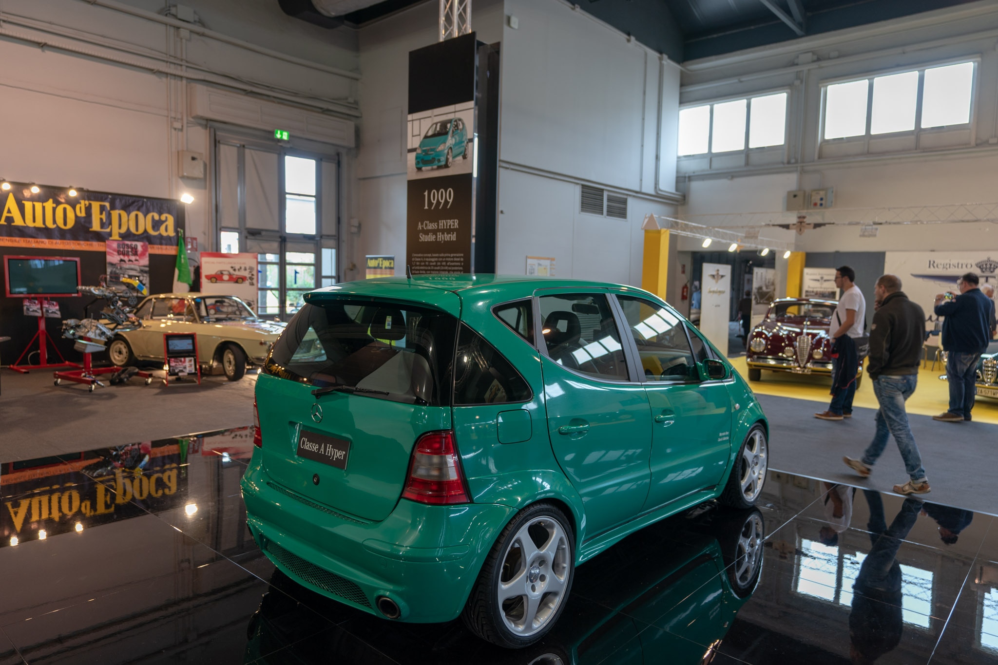 Lo stand Mercedes-Benz alla Fiera di Padova 2018 - Ruoteclassiche