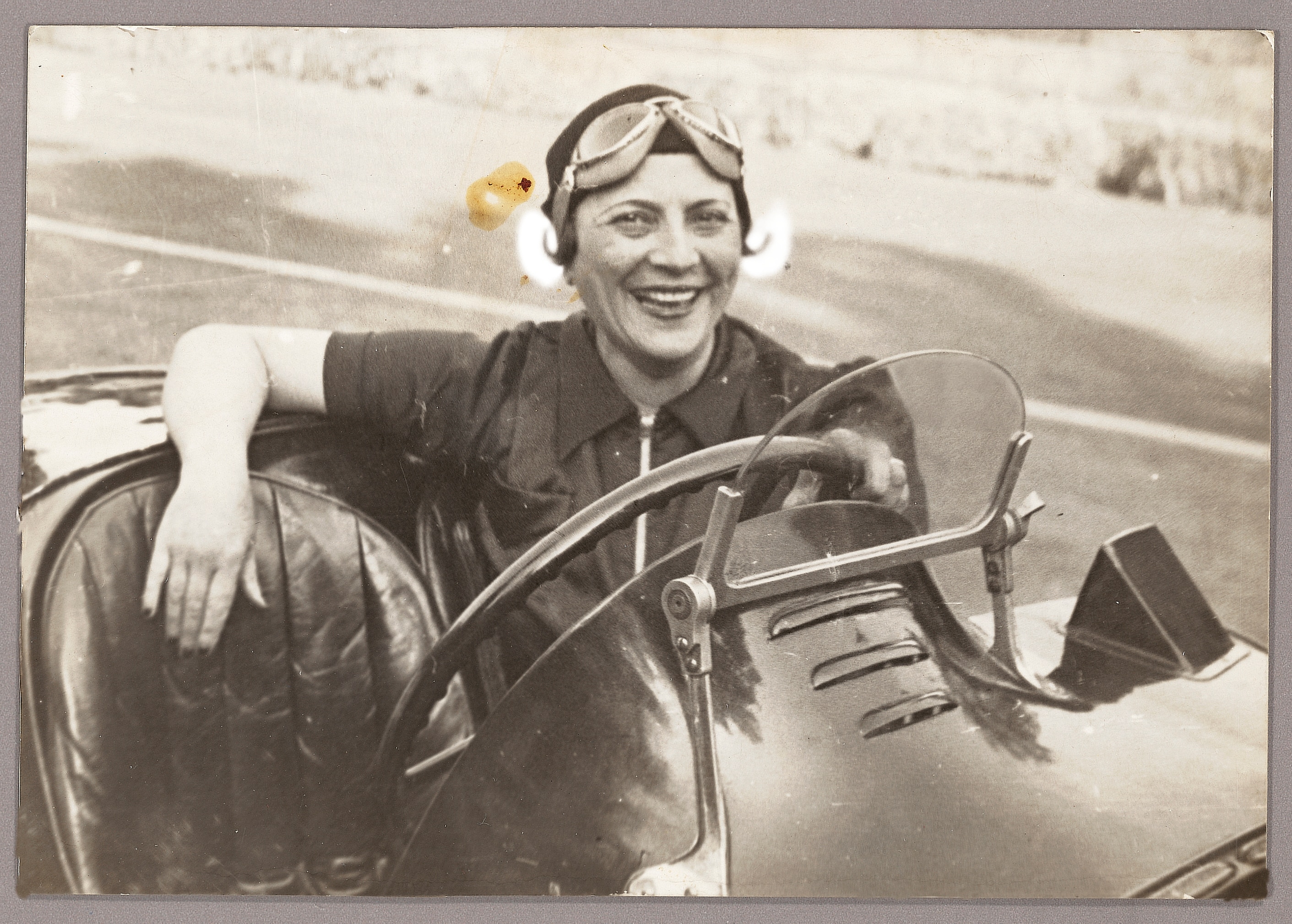 Intitolata a Maria Antonietta Avanzo, prima donna pilota d'Italia, la ...