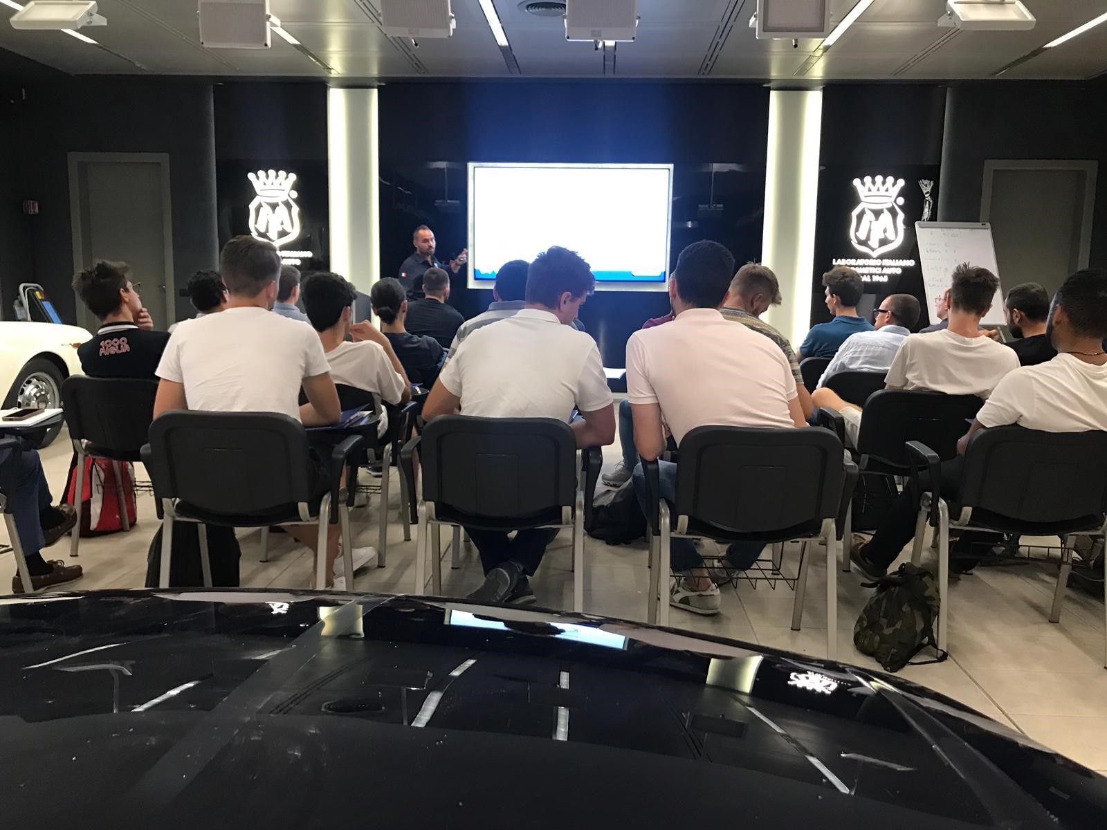 Master Restauratori Auto d’Epoca, a scuola di sartoria - Ruoteclassiche