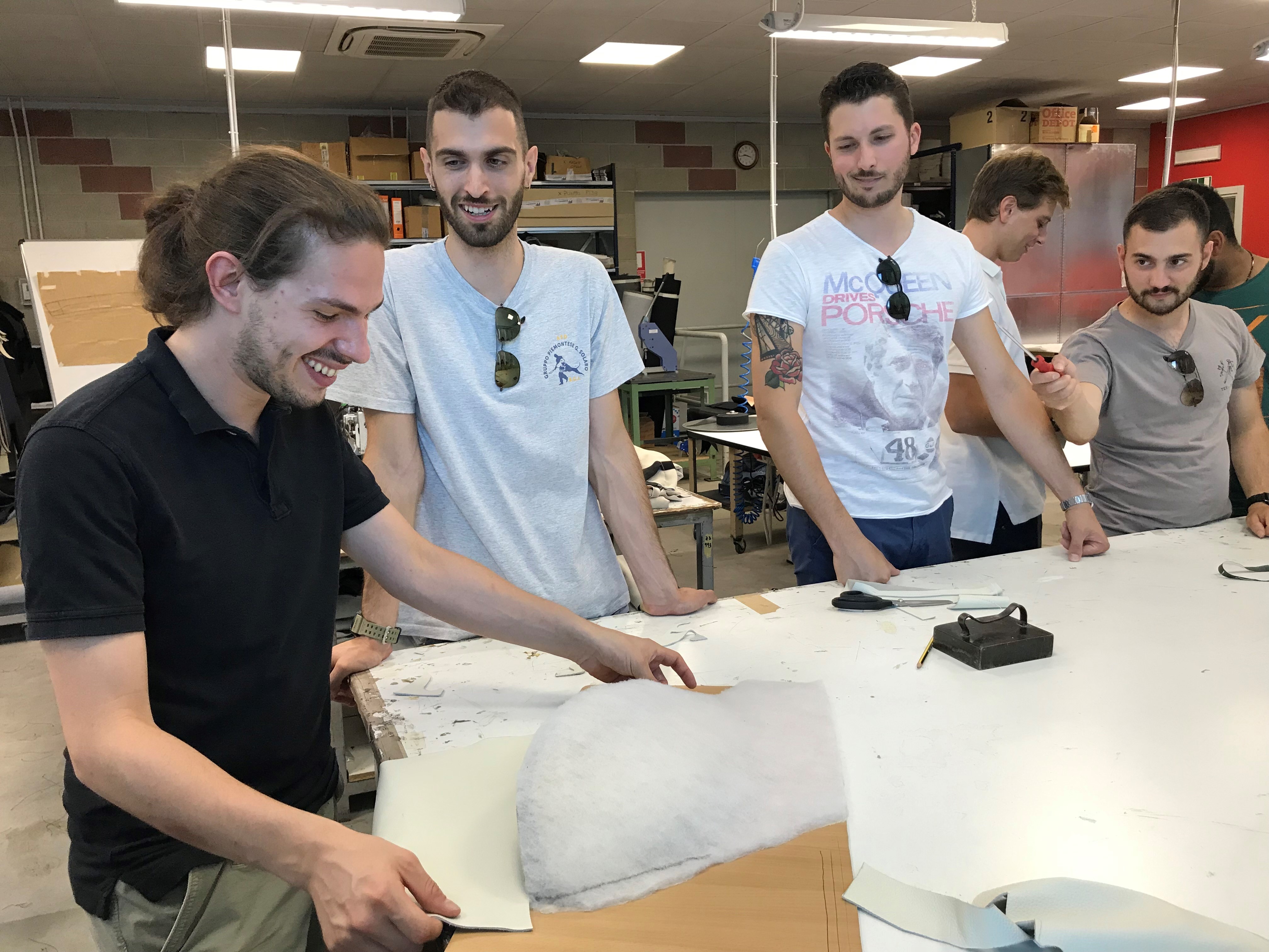 Master Restauratori Auto d’Epoca, a scuola di sartoria - Ruoteclassiche