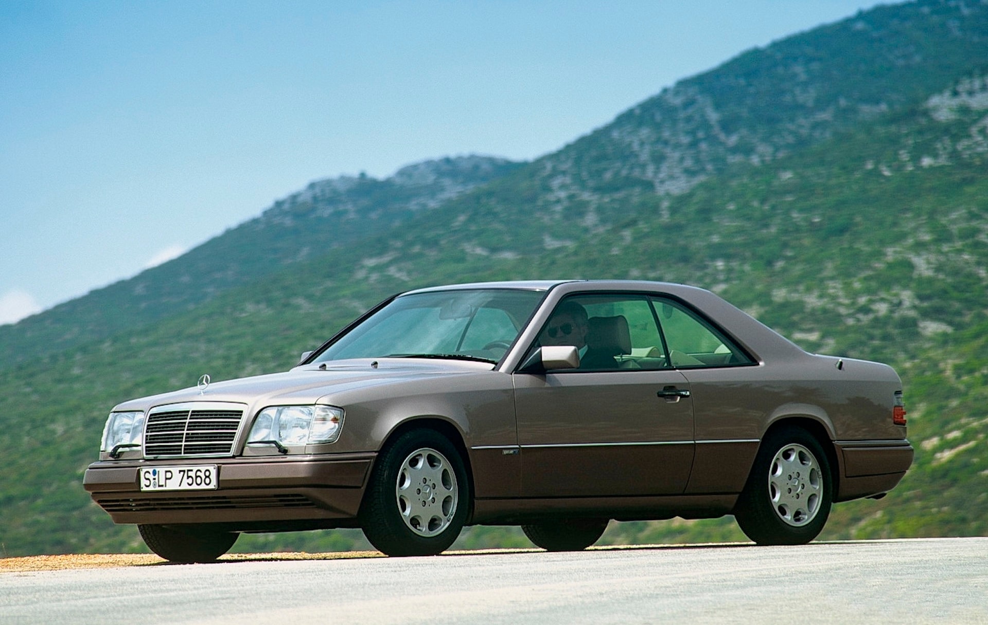 Mercedes-Benz 300 CE-24 Coupé - Ruoteclassiche