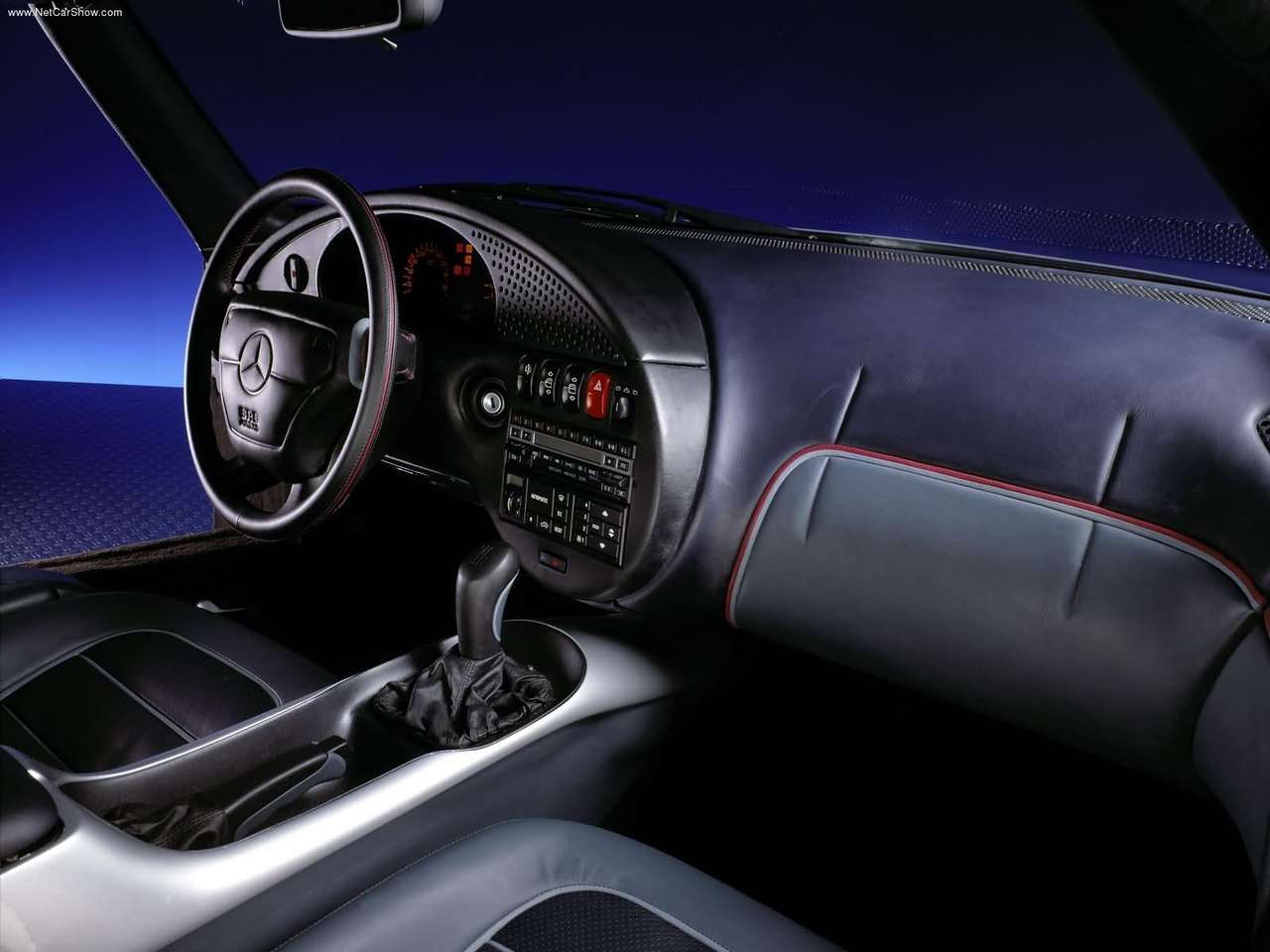 Mercedes-Benz C112, la supersportiva che guardava al futuro ...