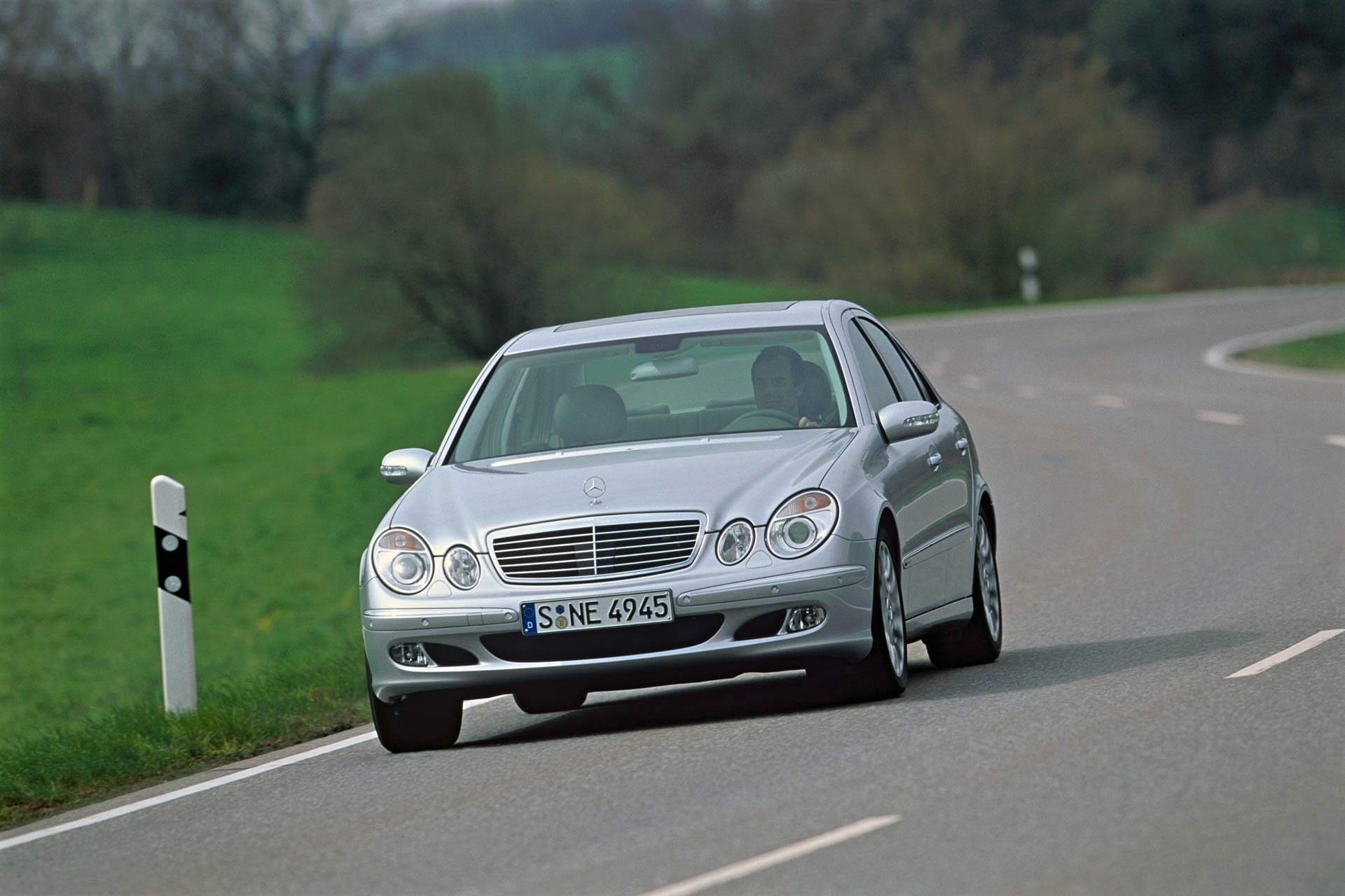 Mercedes-Benz W211: neoclassicismo tedesco (parte I) - Ruoteclassiche