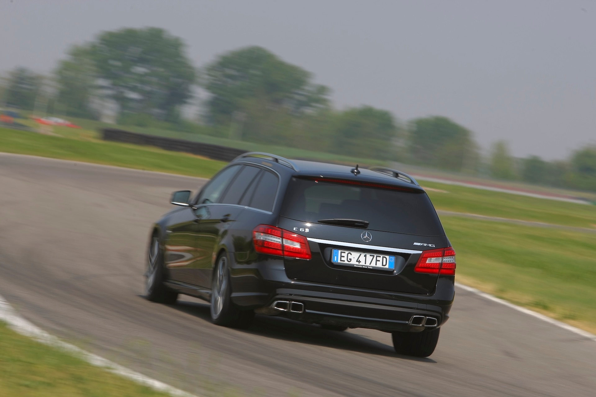 Mercedes-Benz E63 AMG Station Wagon W211 - Ruoteclassiche