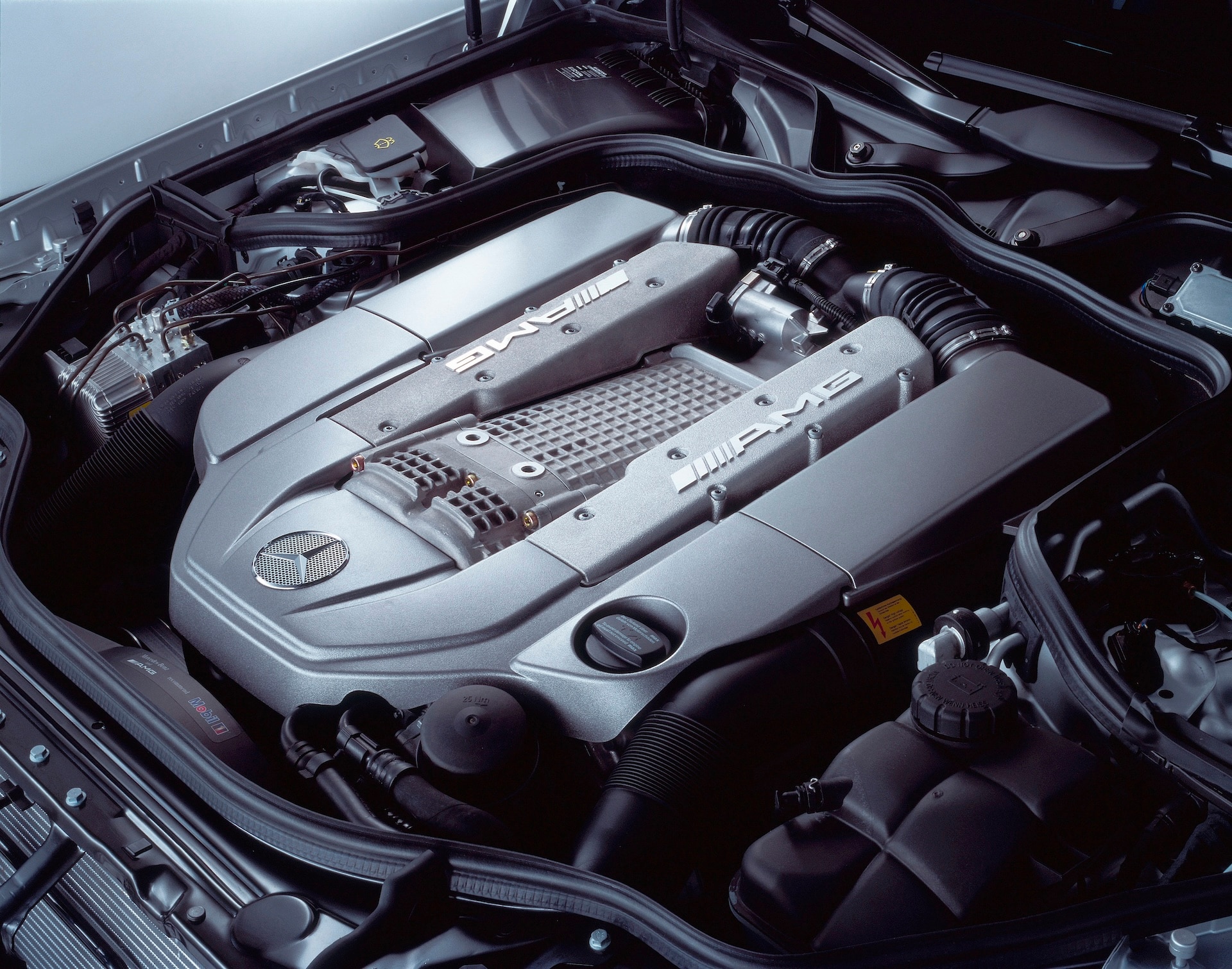 Mercedes E55 AMG Kompressor: evoluzione della specie - Ruoteclassiche