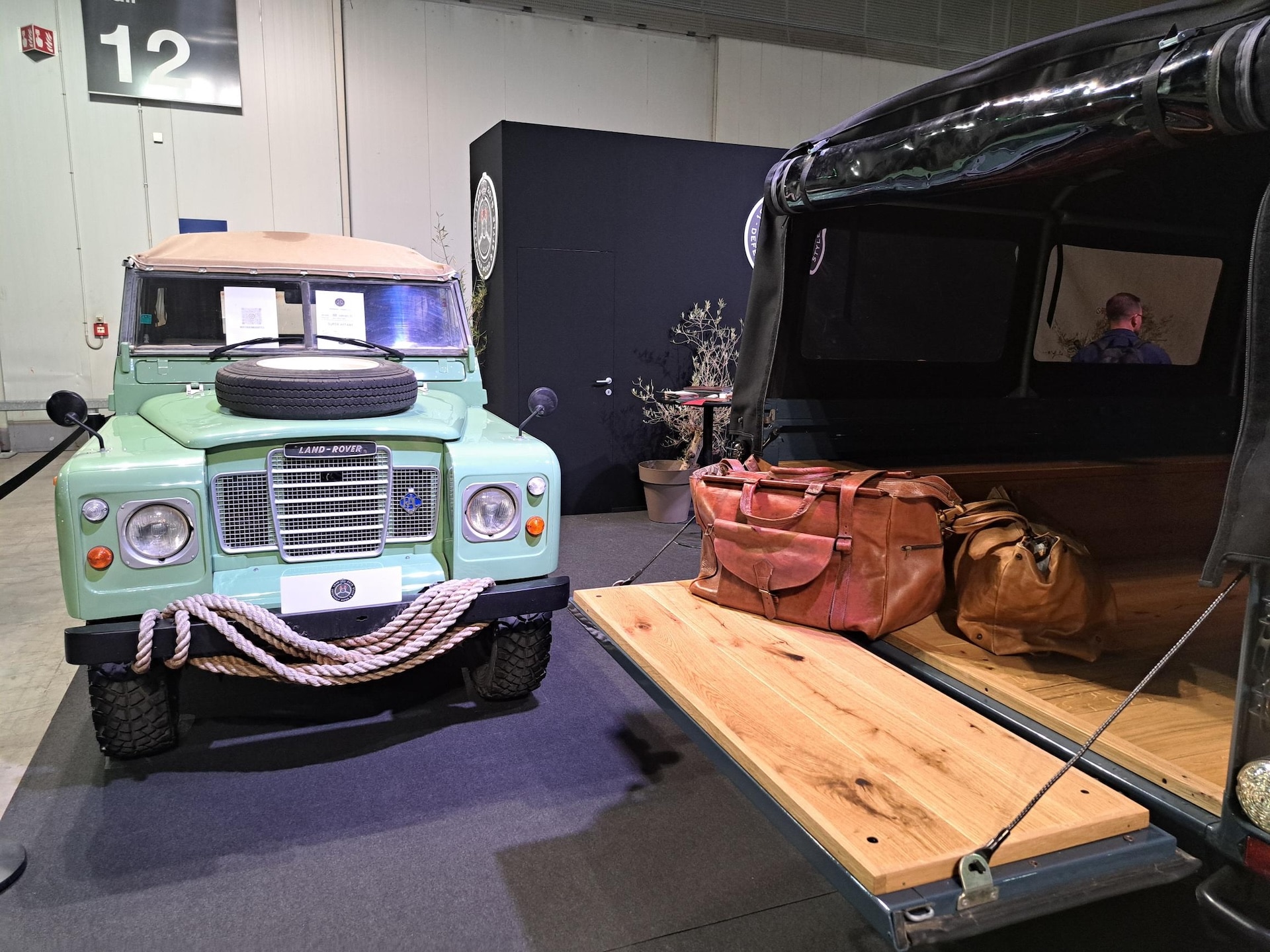Milano AutoClassica, le Land Rover vintage rinascono in Sicilia ...