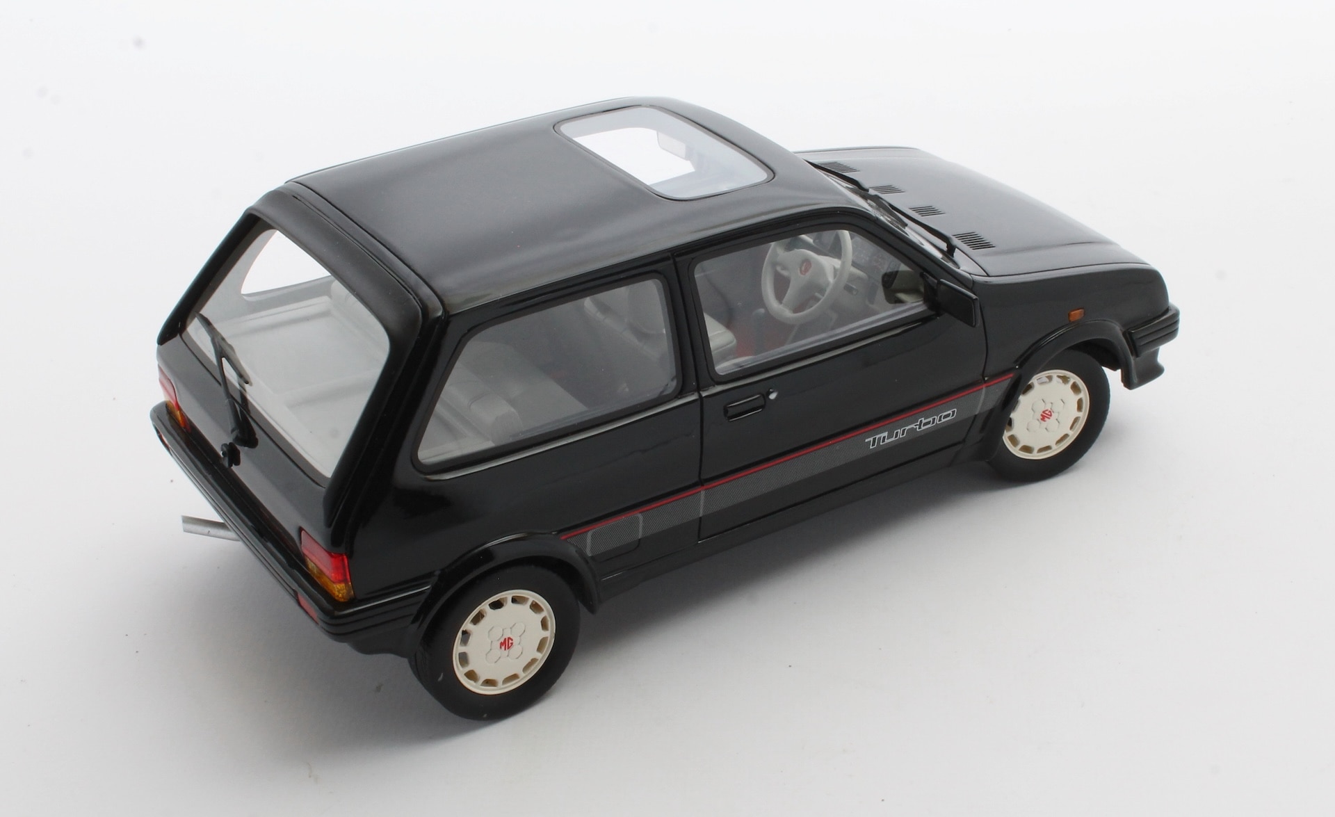 Austin Metro MG Turbo, piccola peste costosa - Ruoteclassiche