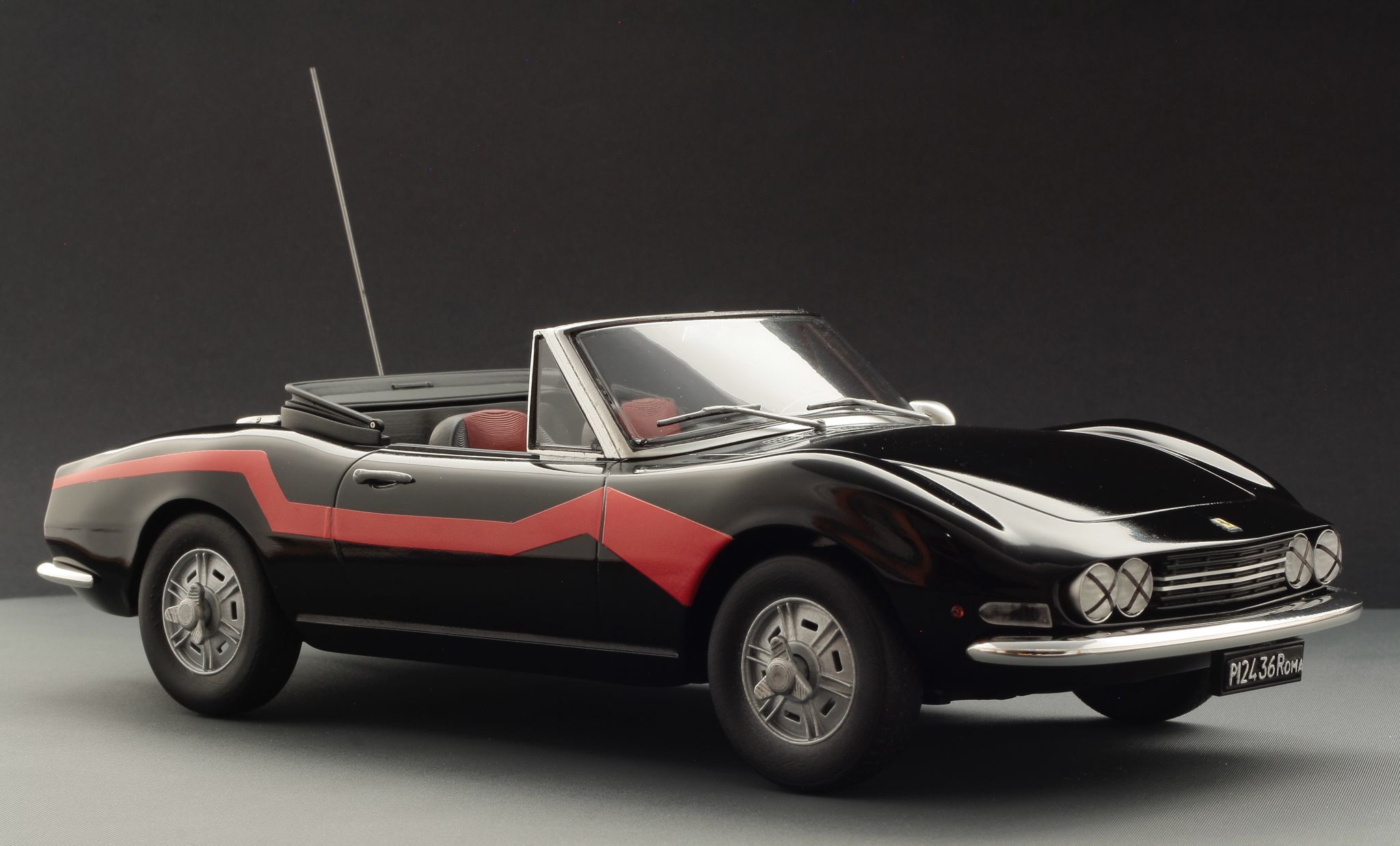 Modellismo, una Fiat Dino Spider sul set - Ruoteclassiche