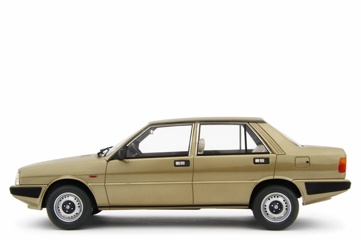 Modellismo: Lancia Prisma, la tre volumi che pensava positivo ...