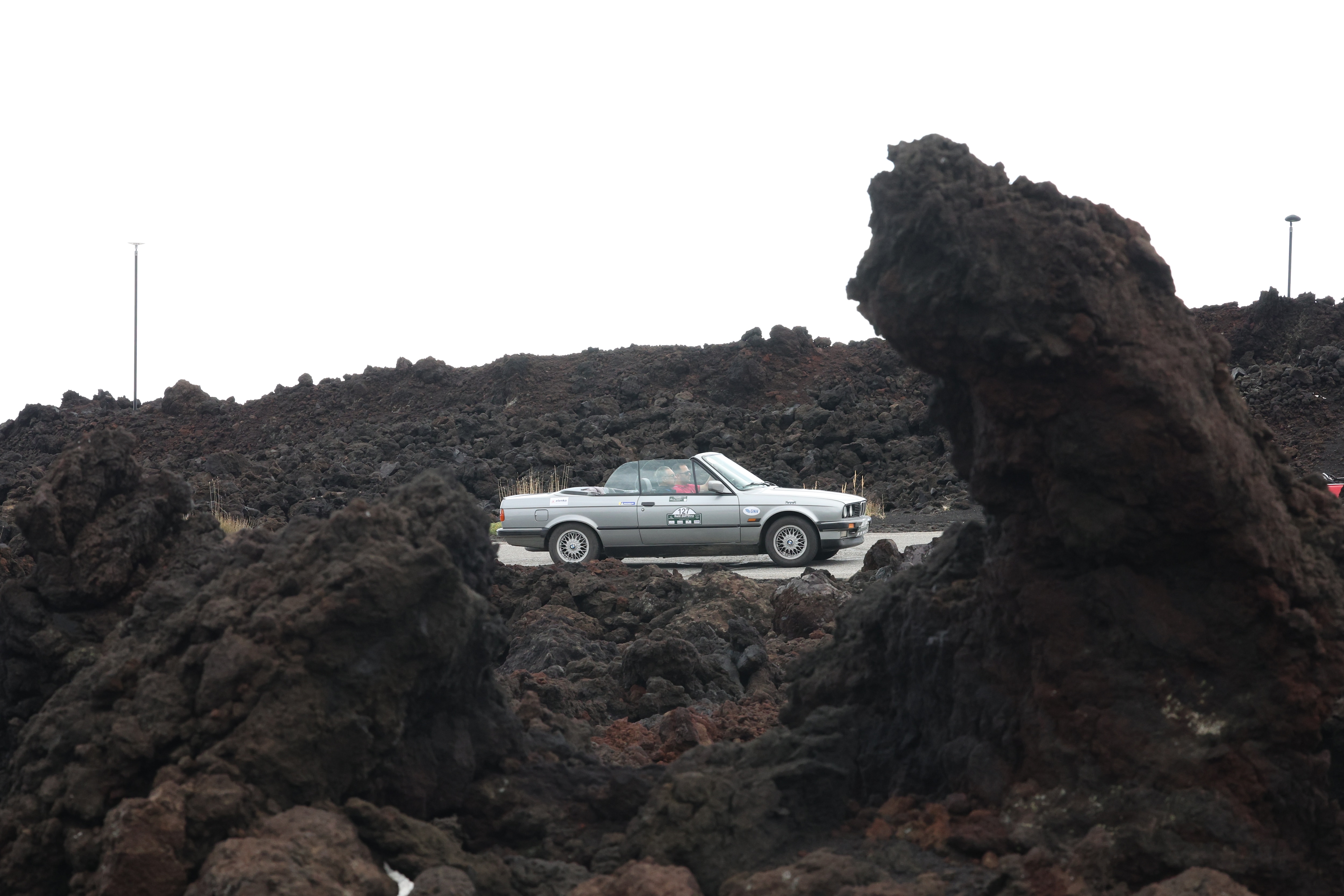 Raid dell'Etna 2023, vince la Porsche Speedster di Mazzoleni-Gotti ...