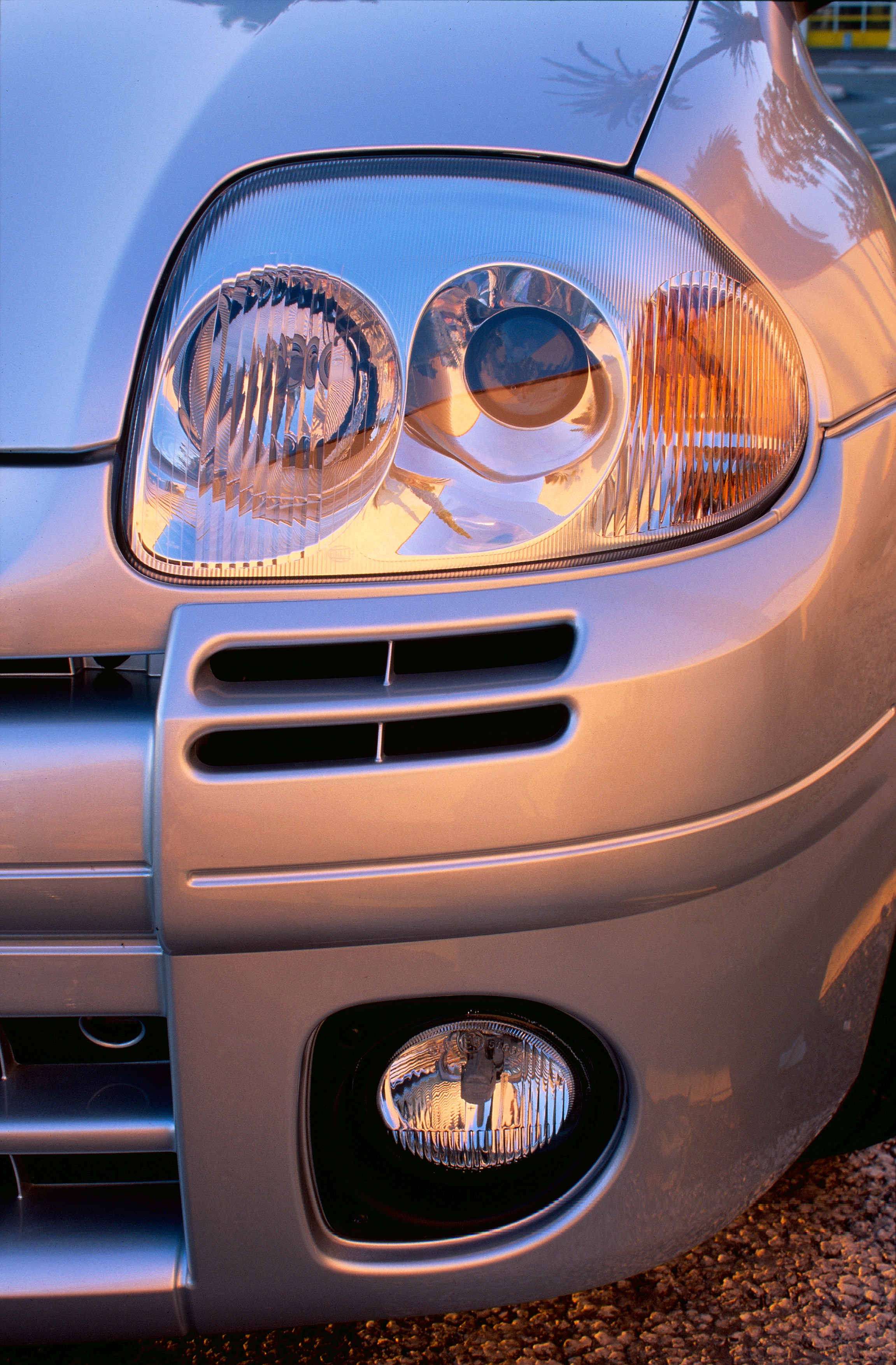 Piccole bombe francesi: Renault Clio RS, la prima vera Renault Sport ...