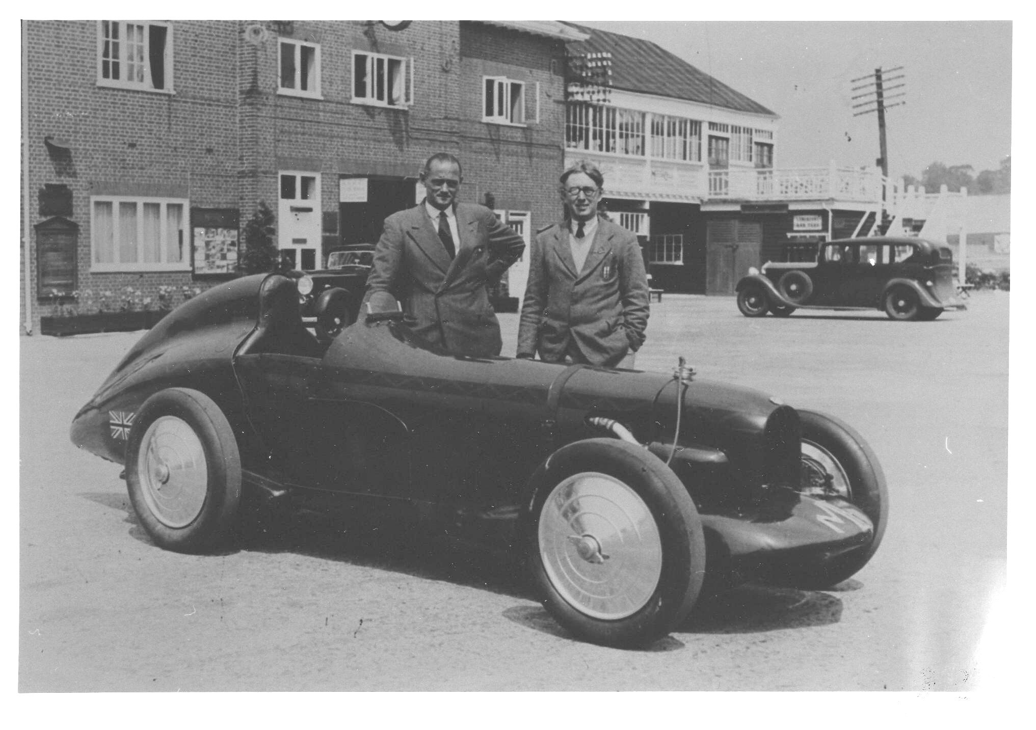 Rétromobile celebra la Dakar e il centenario della MG - Ruoteclassiche