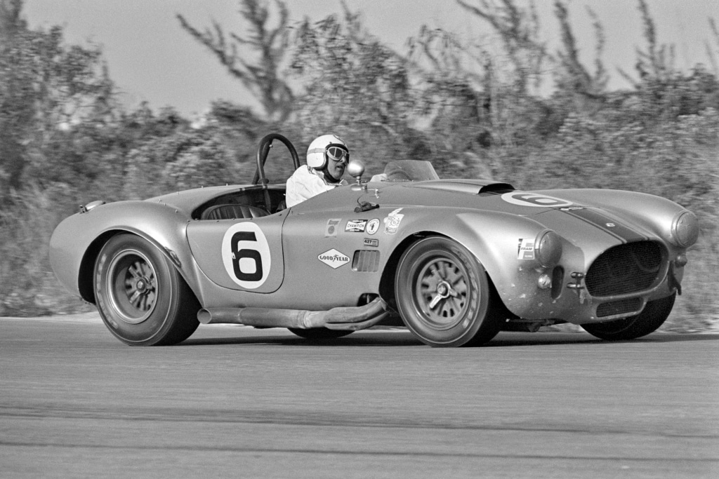Shelby Cobra: una sportiva al veleno - Ruoteclassiche