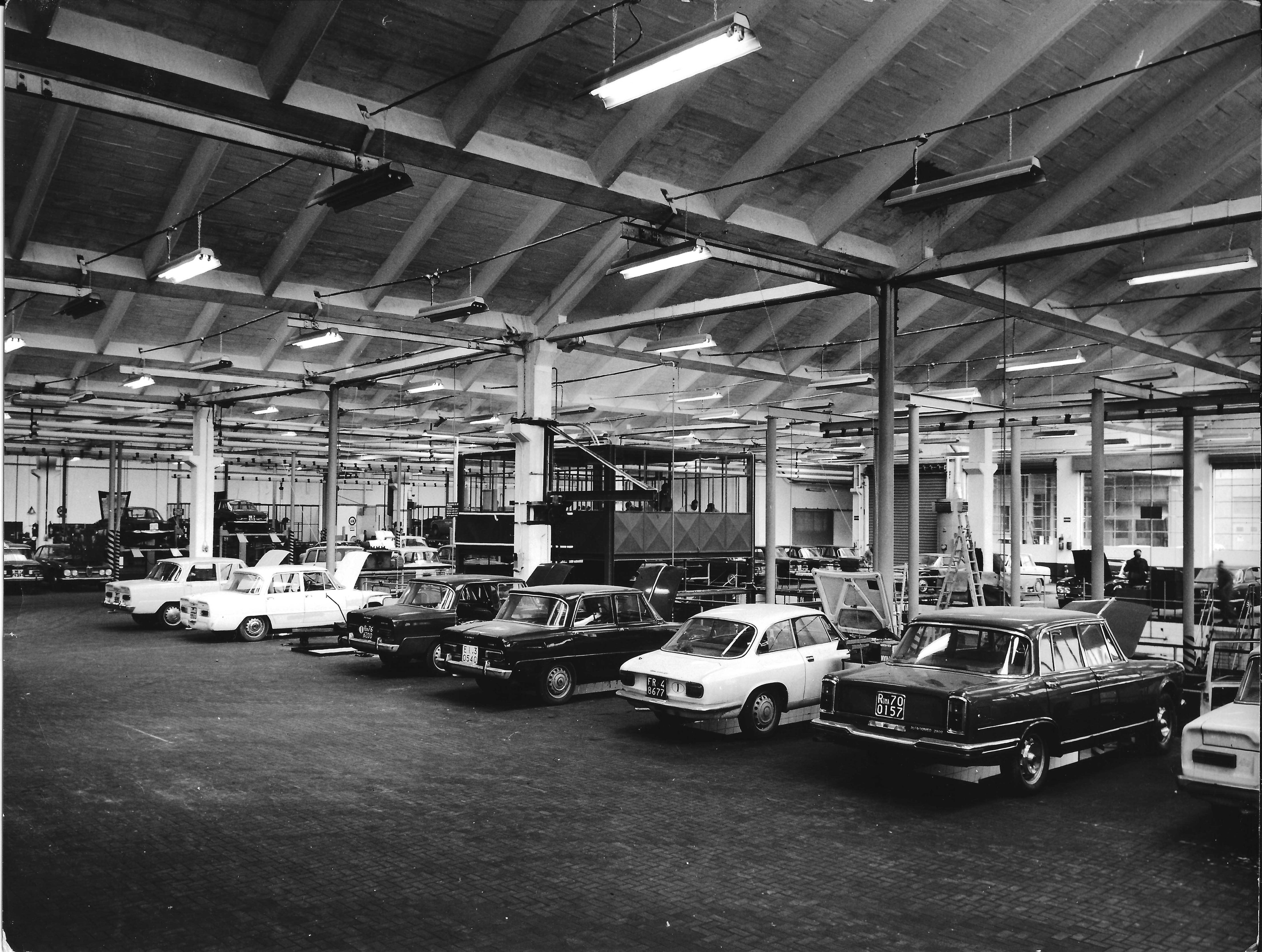 Un mostra fotografica sulla storica filiale romana dell'Alfa Romeo ...