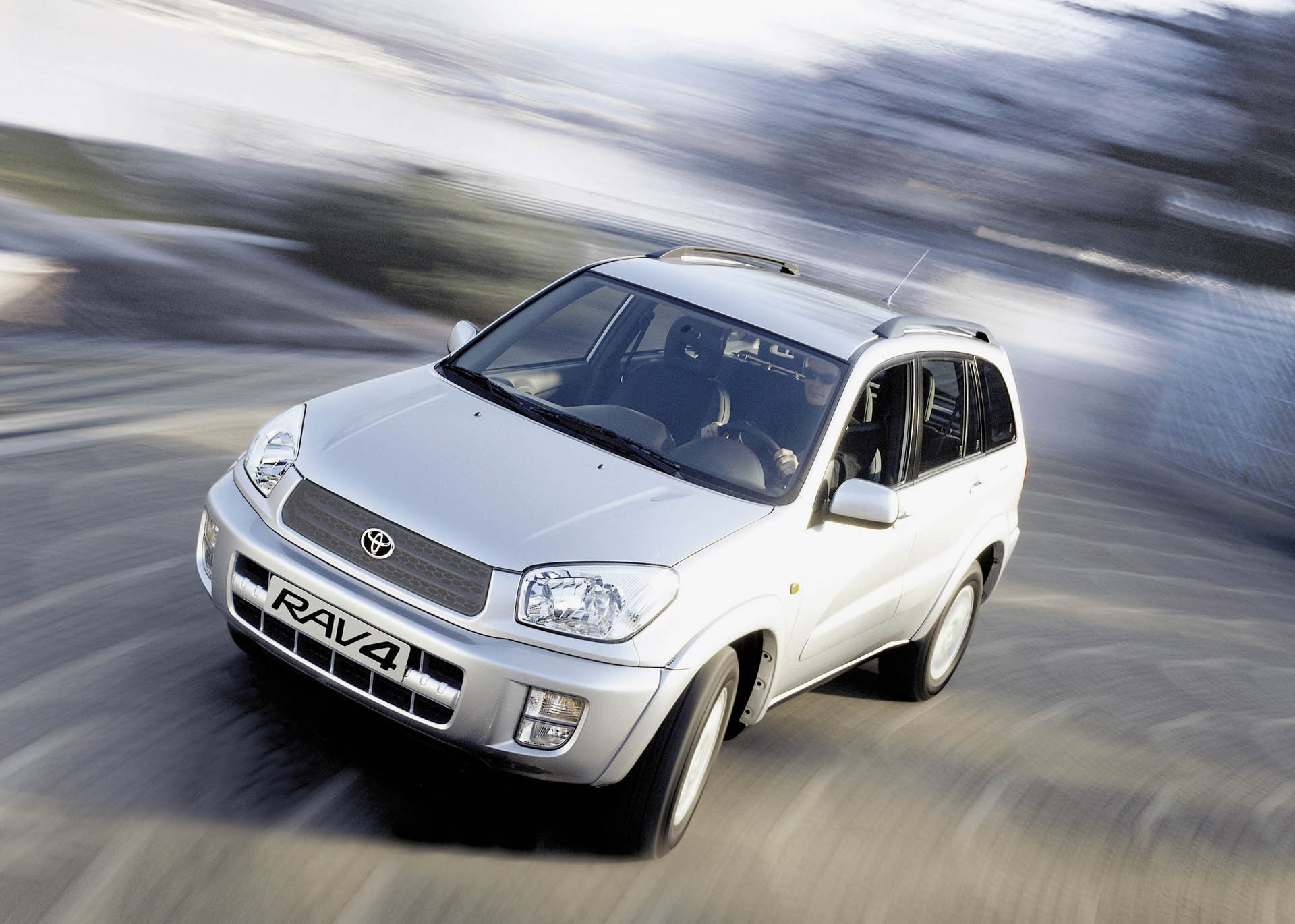 Toyota RAV4: il suv a quota 10 milioni - Ruoteclassiche