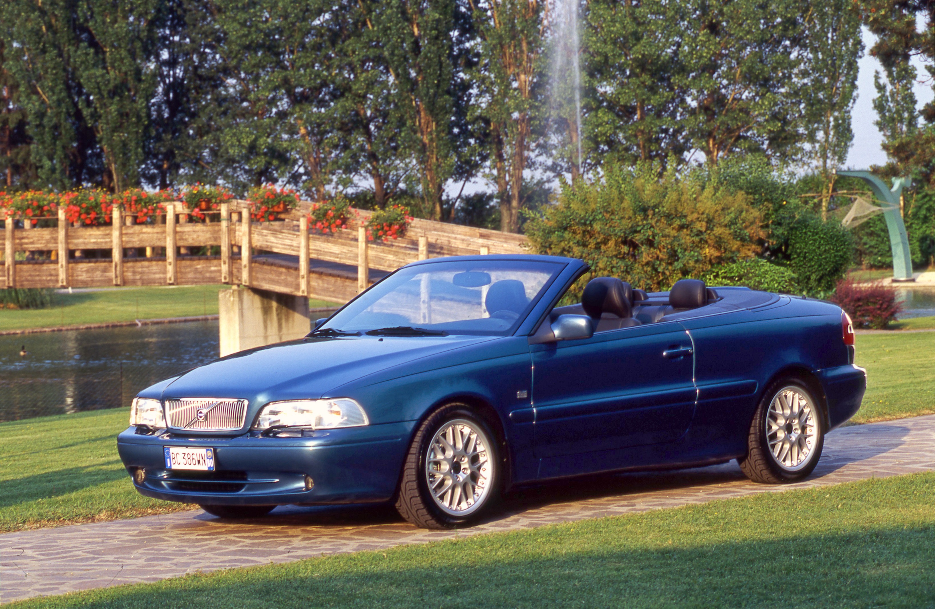 Nordiche da viaggio - Volvo C70 T5: sicura, confortevole e veloce ...