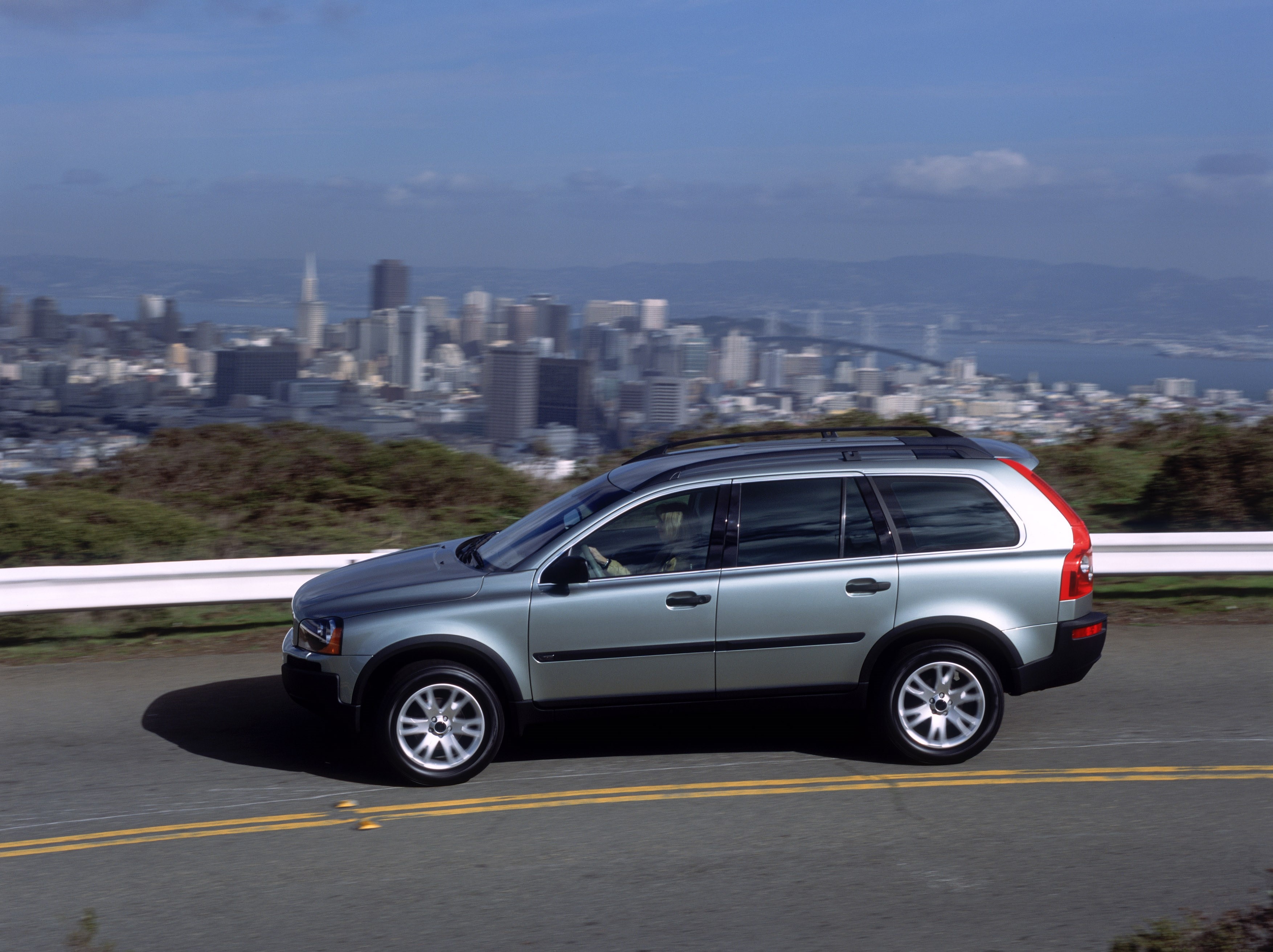 Volvo XC 90, il SUV che parlava svedese - Ruoteclassiche